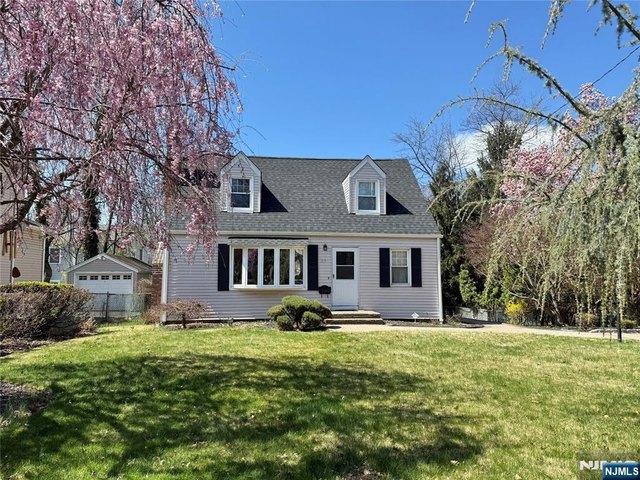 55 Browning Ave, Tenafly, NJ 07670