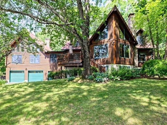 55 Breakneck Hill Rd, Southborough, MA 01772