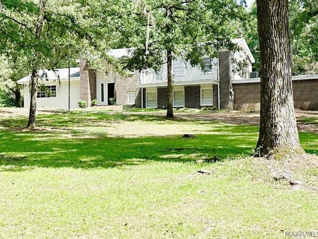 55 Canyon Ln, Wetumpka, AL 36093