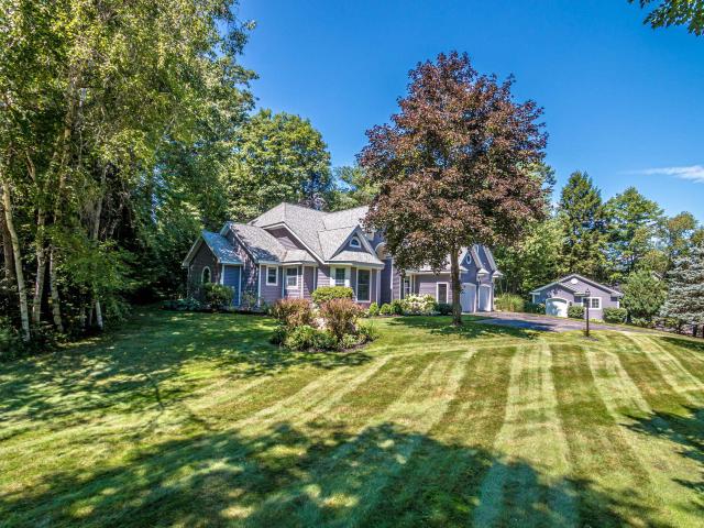 55 Carleton Way