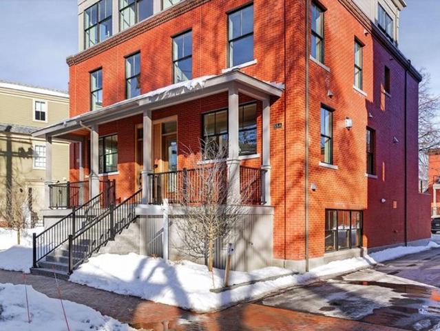 55 Carleton St Unit A, Portland, ME 04102