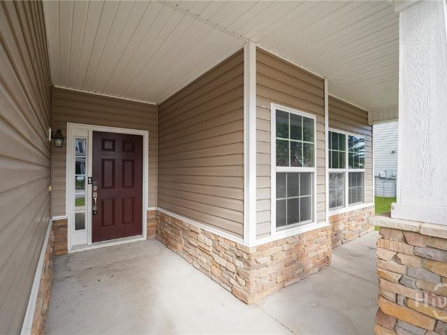 55 Chestnut Oak Drive