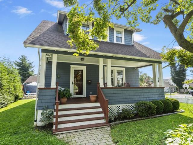 55 Clovelly Rd, Stamford, CT 06902
