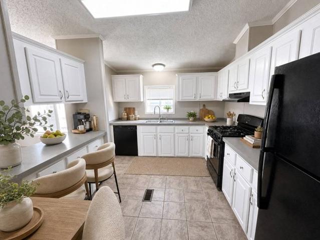 55 Croghan St Unit 55, Liberty Hill, TX 78642