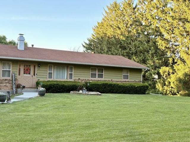 55 Dawn Ave, Plano, IL 60545