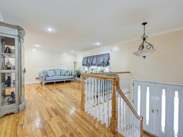 55 Duncan Dr W, Westbury, NY 11590 | MLS #991255 | Compass