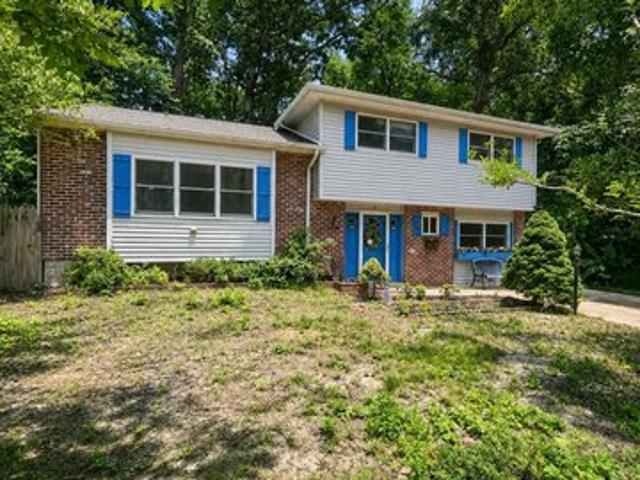 55 E Cherokee Dr, Newark, DE 19713