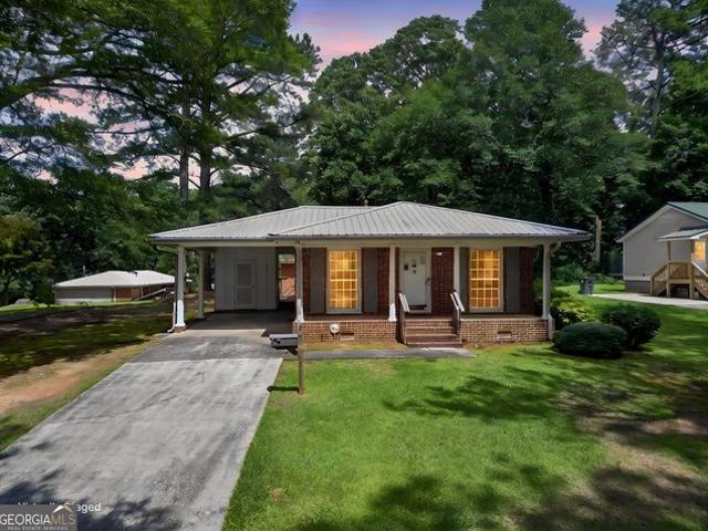 55 E Greenwood Dr, Carrollton, GA 30117