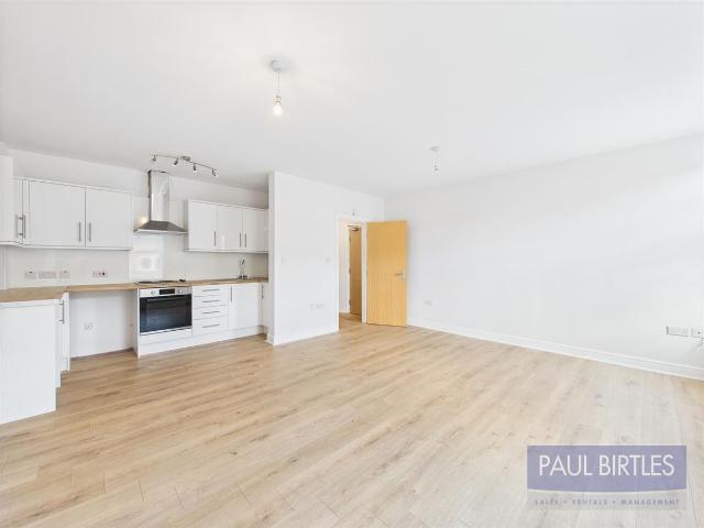 55 Flixton Road, Urmston, Trafford M41, 2 bed flat to rent, £1,050 pcm | PrimeLocation