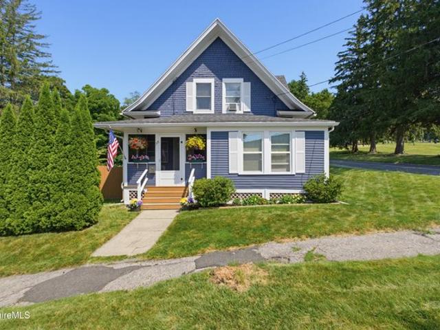 55 Fuller St, Lee, MA 01238