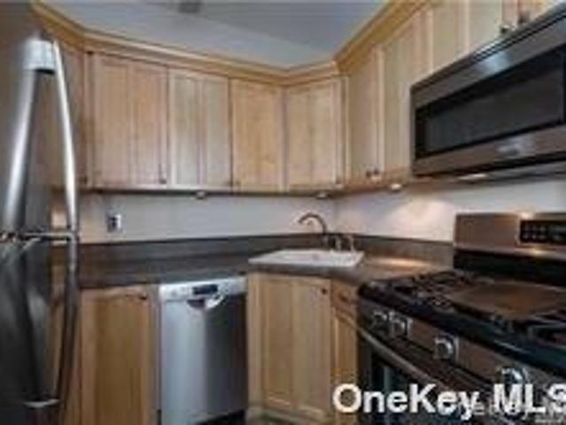 55 Grand Avenue 2A