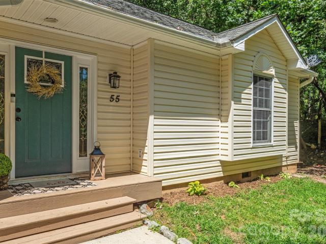 55 Greenwood Acres Drive