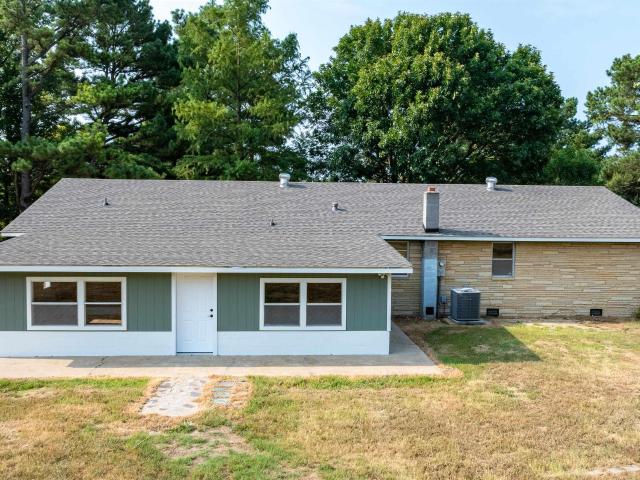 55 Hall Dr