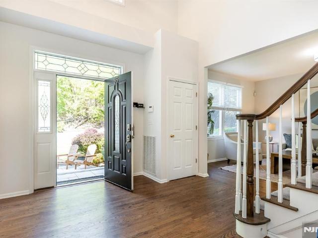 55 Highwood Road