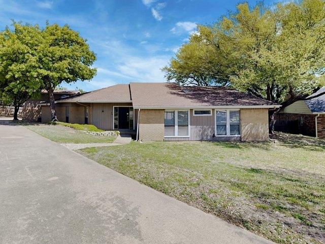 55 Hill Ct, Roanoke, TX 76262