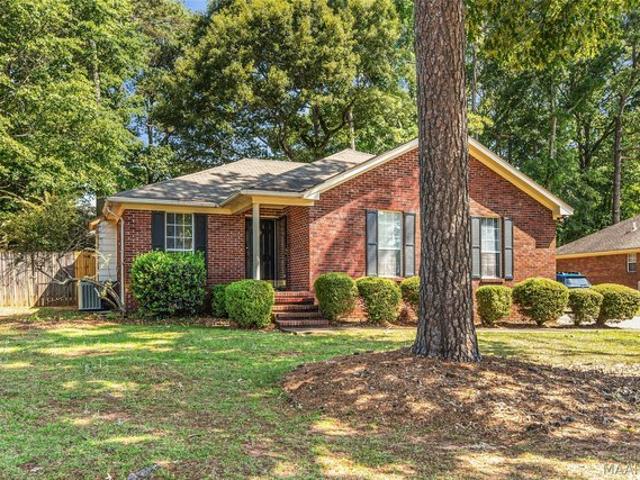 55 Honeysuckle Ct, Wetumpka, AL 36093