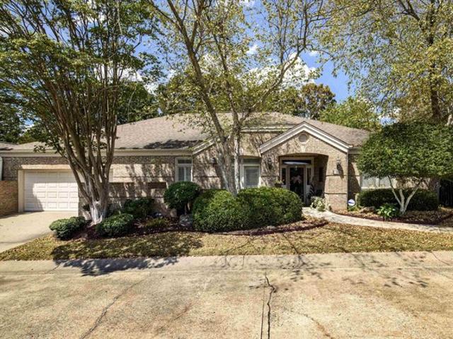 55 Hunters Green Cir, Little Rock, AR 72211