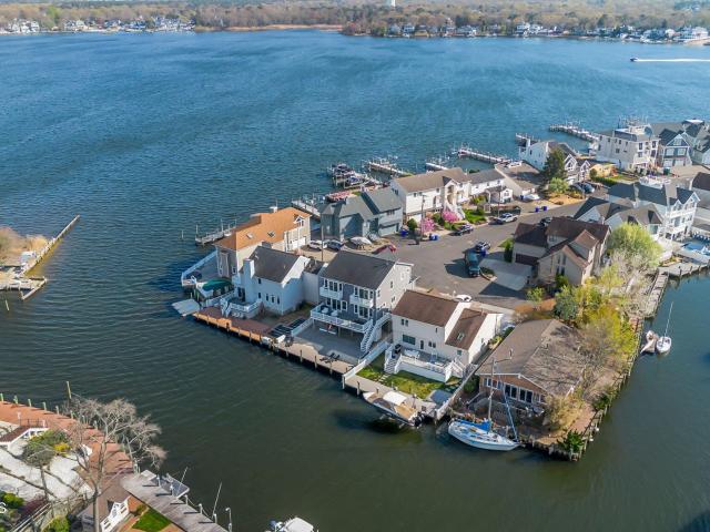 55 Island Dr, Brick, NJ 08724 | MLS #22610