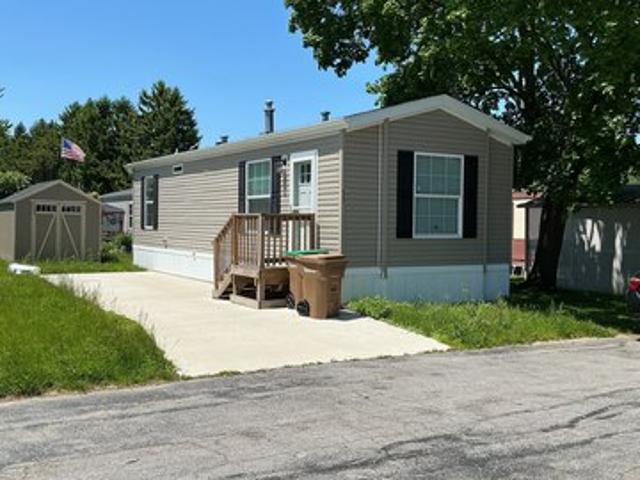 55 Jenny Ln, Cheektowaga, NY 14225