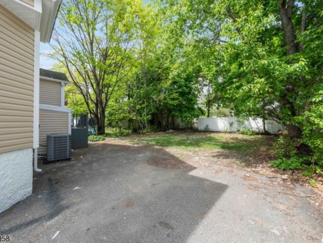 55 Kenmore Ave