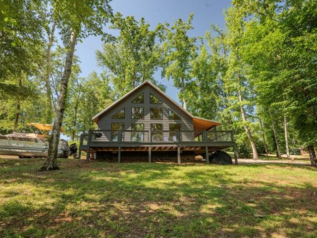 55 Kiki Cv, Clifton, TN 38425