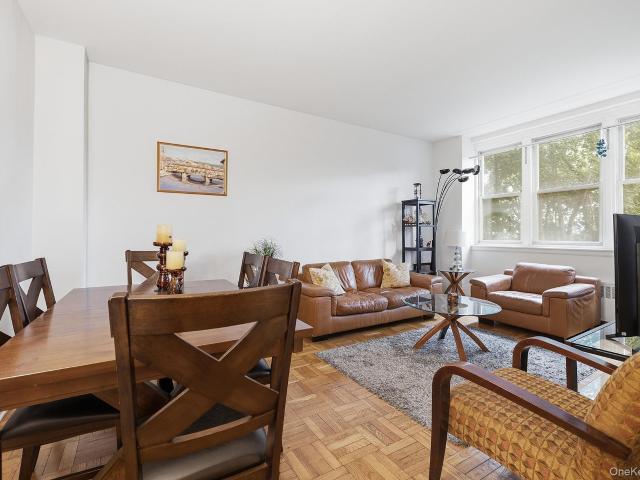 55 Knolls Crescent 1B
