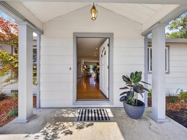 55 LA Costa Ct, Novato, CA 94947