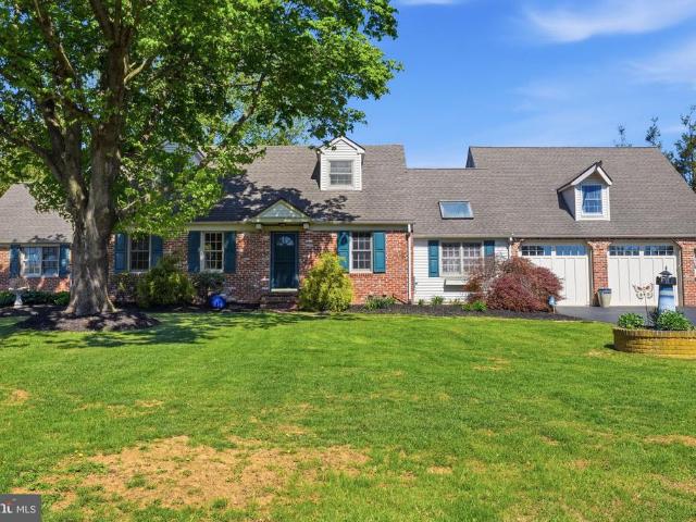 55 Lakeview Drive