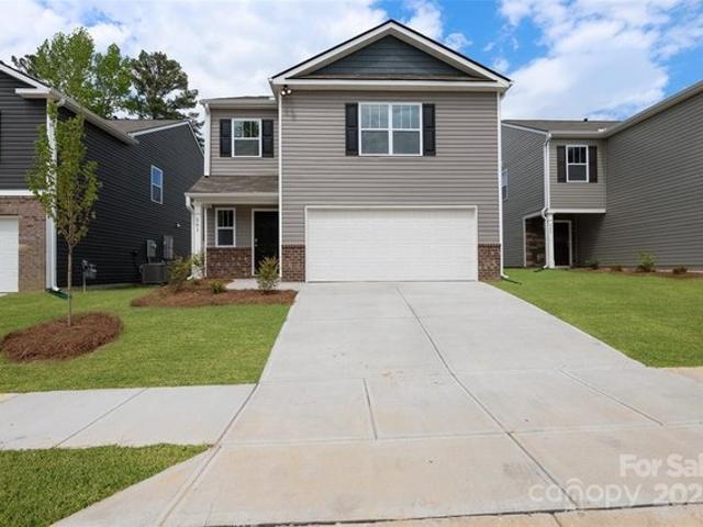 55 Lillian Ln, Hendersonville, NC 28792