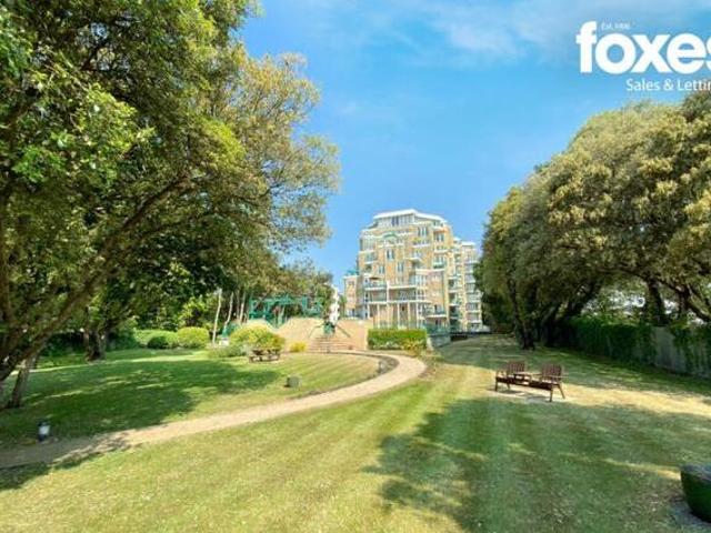 55 Manor Road, Dunholme Manor, Bournemouth, 2 Bedroom Apartment