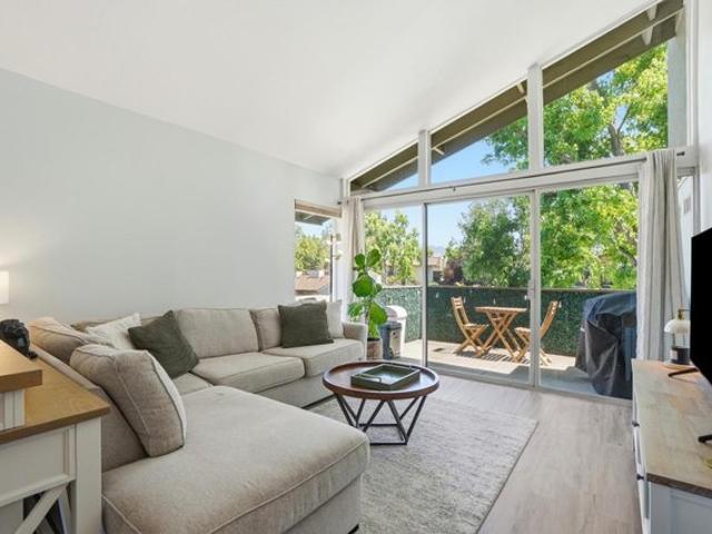 55 Massolo Dr Apt H, Pleasant Hill, CA 94523