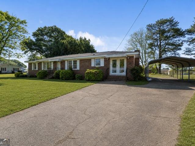 55 Maurice Way, Lavonia, GA 30553