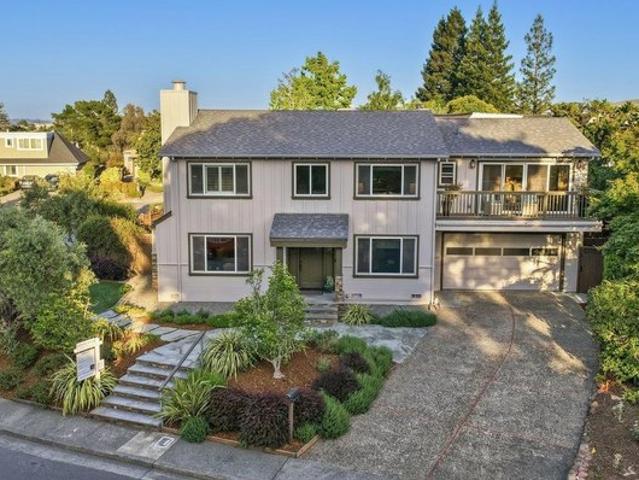 55 Meadowood Dr, Larkspur, CA 94939