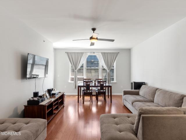 55 Melrose Terrace Unit 407