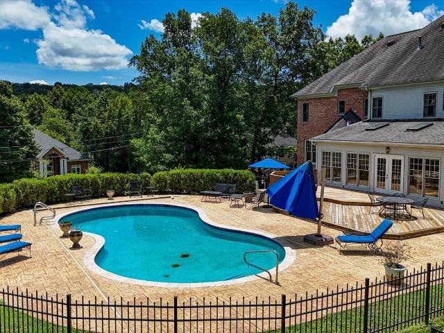 55 Middle Creek Road