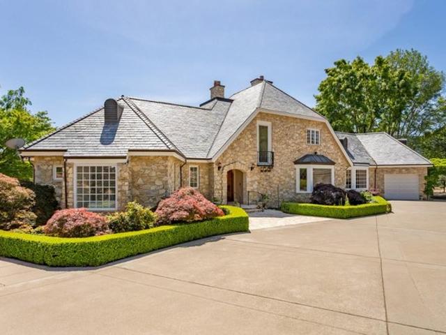 55 Mission Trail Rd, Woodside, CA 94062