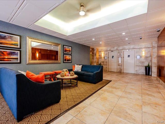 55 Monroe Boulevard 3P