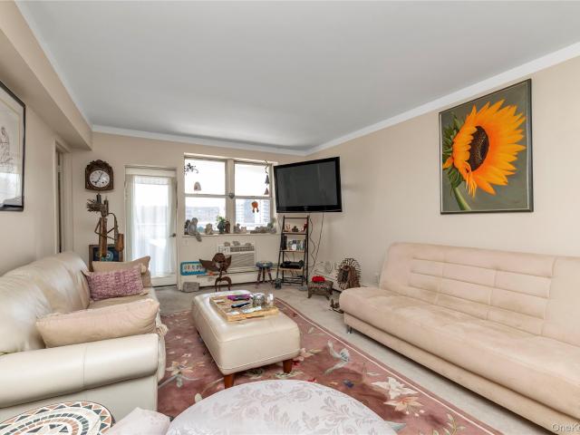 55 Monroe Boulevard 4E