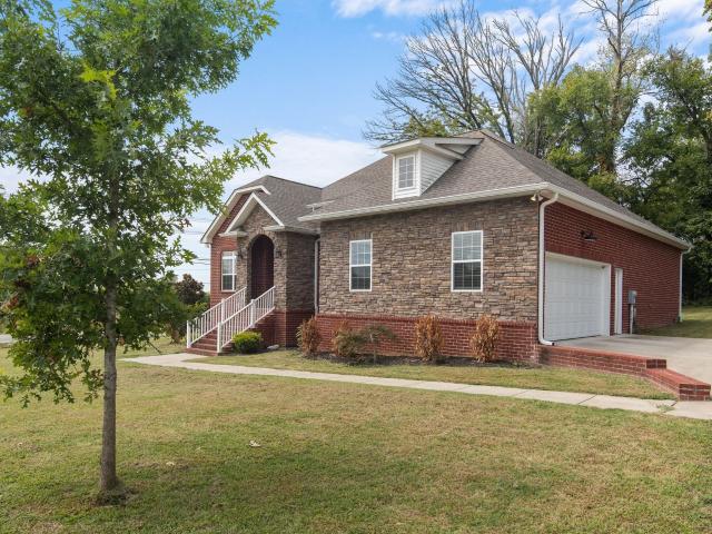 55 Mockingbird Ln