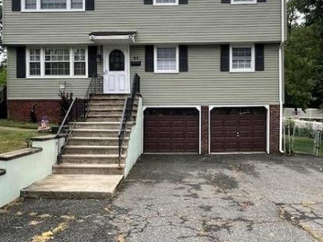 55 Murdock St, Woodbridge, NJ 08863