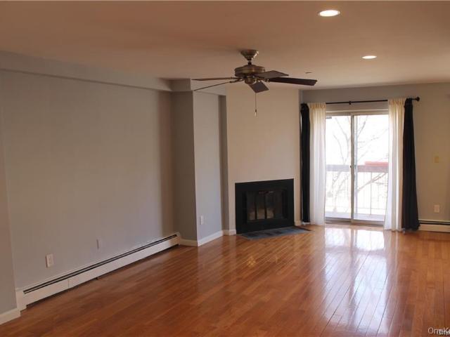 55 N. Broadway 3 13