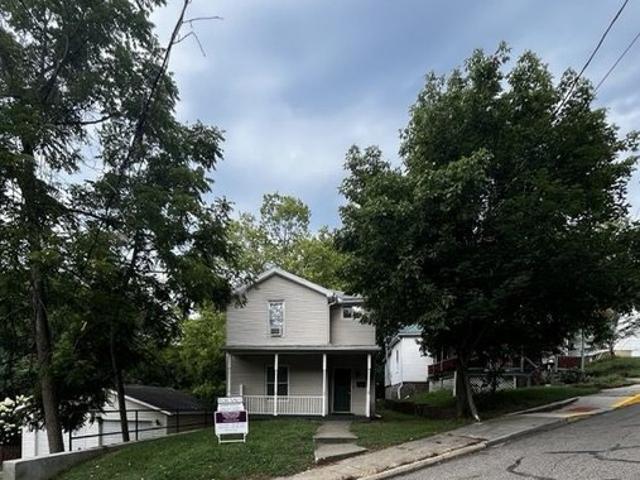 55 N Shafer St, Athens, OH 45701