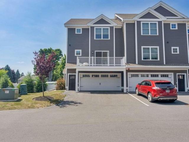 55 Ocean Rd Unit 3, Portsmouth, NH 03801