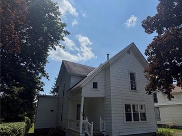 55 Pleasant St, Norwich, NY 13815
