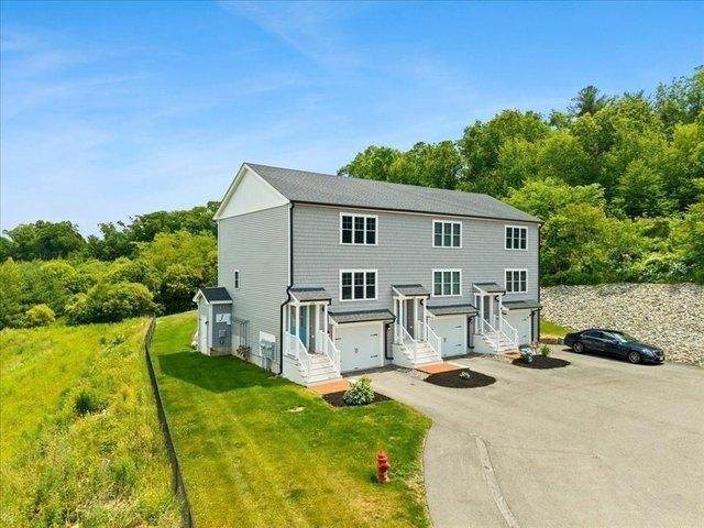 55 Plymouth St Apt J35, Whitman, MA 02382