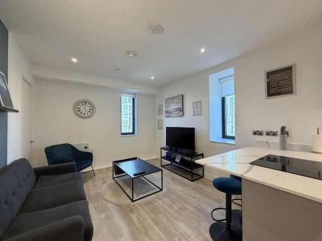 55 Queen Street, Salford M3, 2 bed flat to rent, £1,400 pcm | PrimeLocation