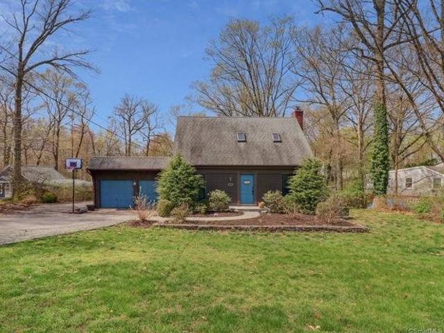 55 Rampart Rd, Norwalk, CT 06854
