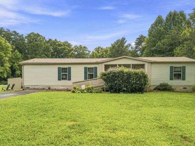 55 Raccoon Creek Rd, Crossville, TN 38572