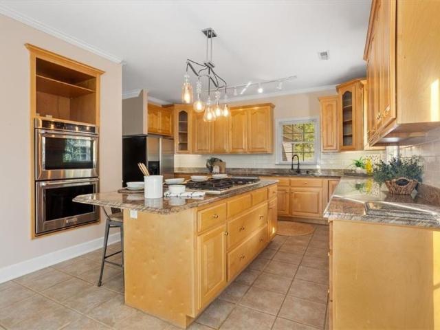 55 Rocky Circle NE