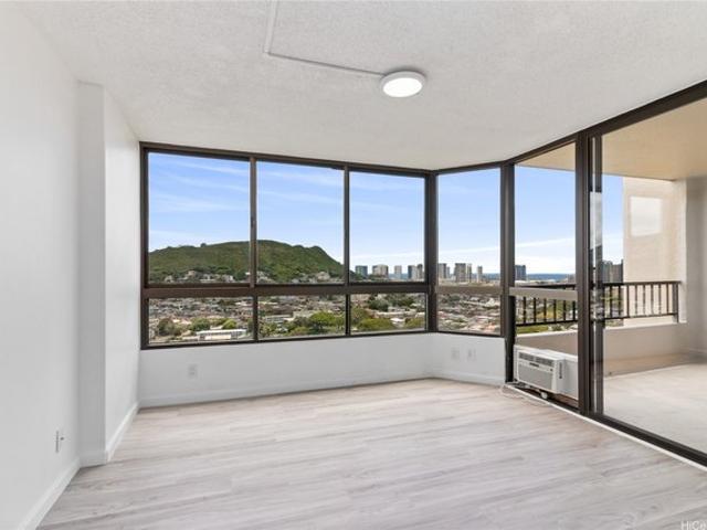 55 S Judd St Apt 2206, Honolulu, HI 96817